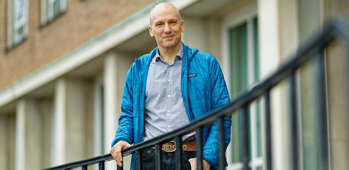 The Department congratulates Professor Jonathan Nitschke on receiving ...